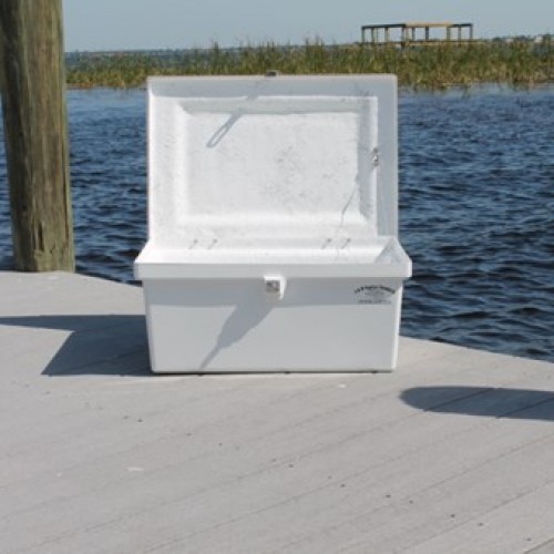 CM00 Dock Box 12x25x17